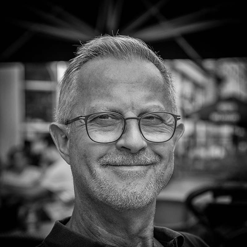 Eric Chatelain | Camerapixo Press